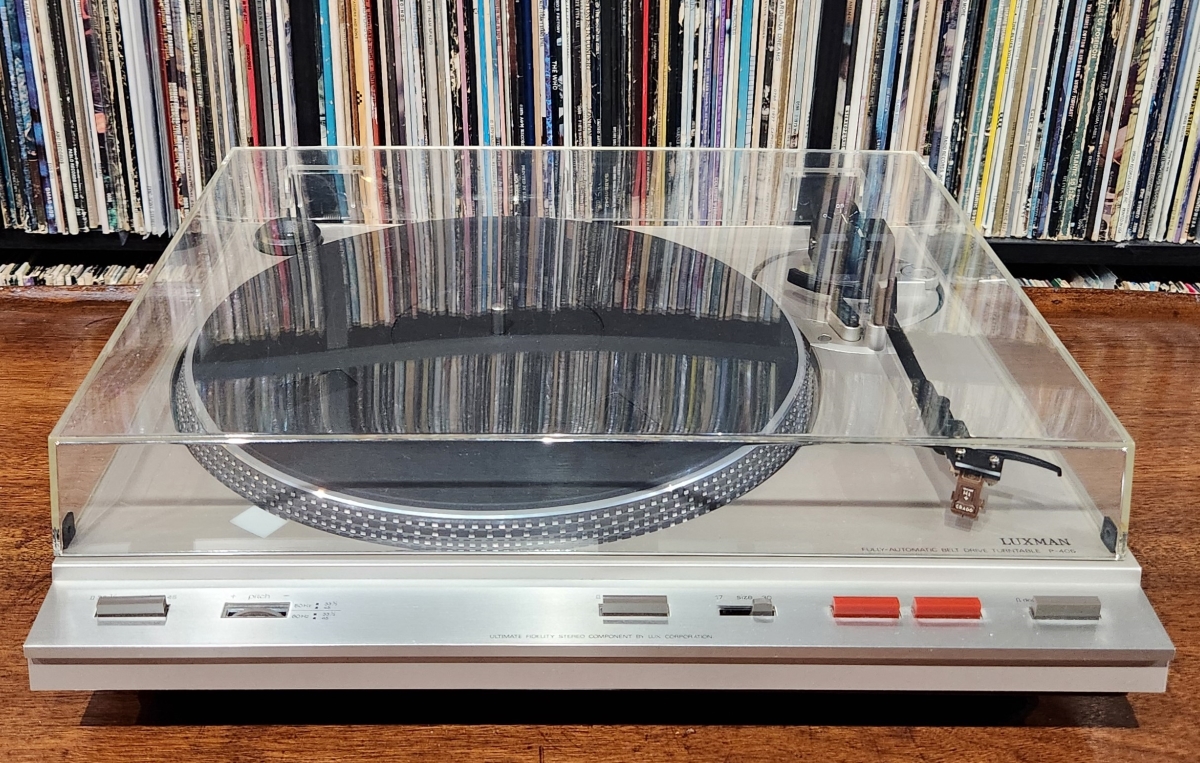 1986 Luxman P-405 Fully-Automatic Belt-Drive Turntable - CHECKERED RECORDS